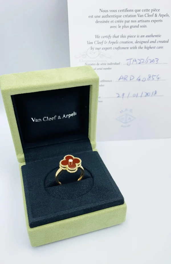 Vintage Alhambra Ring - Elegance times