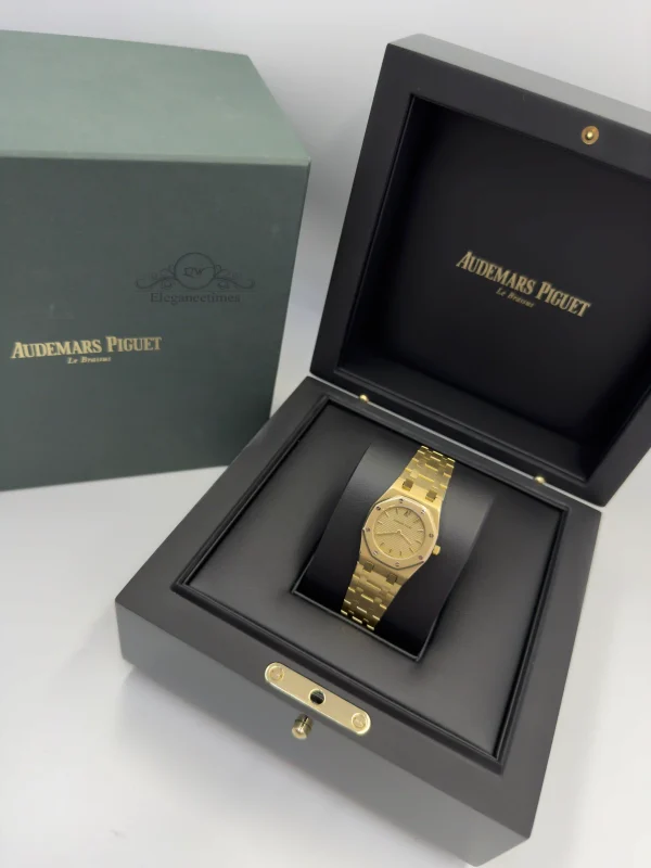 Audemars Piguet royal oak [100% authentic] - Elegance times
