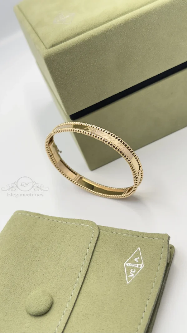 Van Cleef & Arpels Perlee Signature [100% authentic] - Elegance times